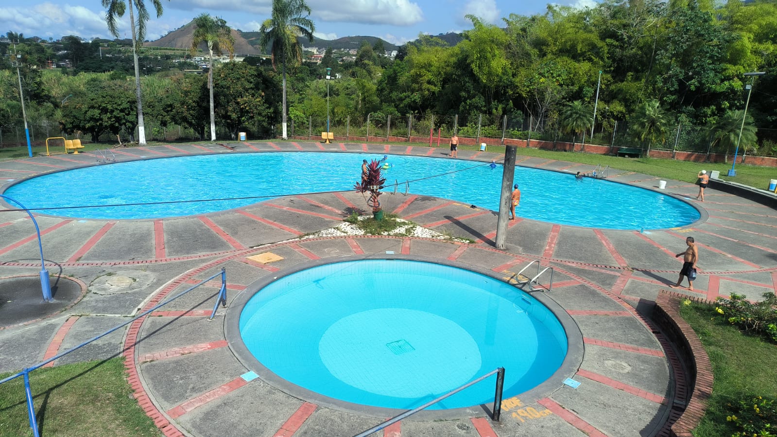 Parque Metropolitano del Café Con Acceso Gratuito y Horario Extendido ...